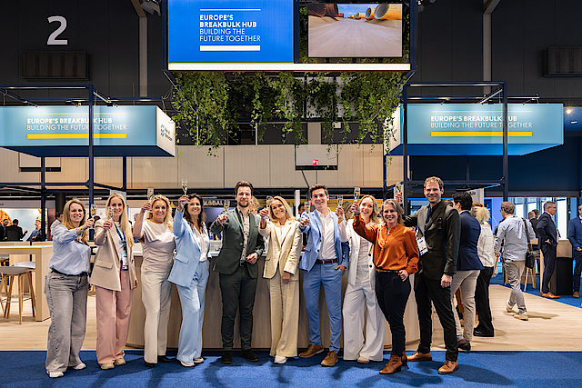 Gielissen en Rotterdam Port Promotion Council tekenen driejarig contract op Breakbulk Europe ...