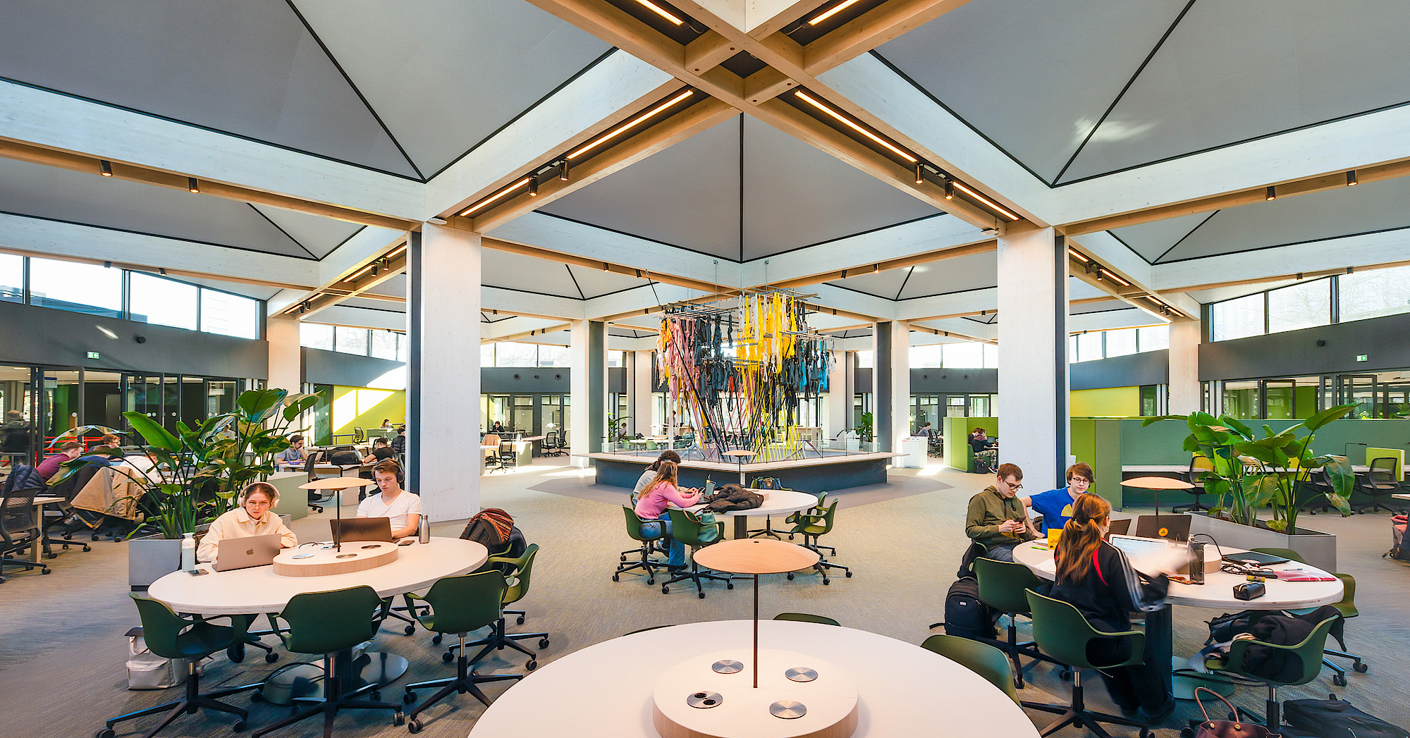 Transformation of Neuron at TU/e: From Computer Center to Hub | Gielissen