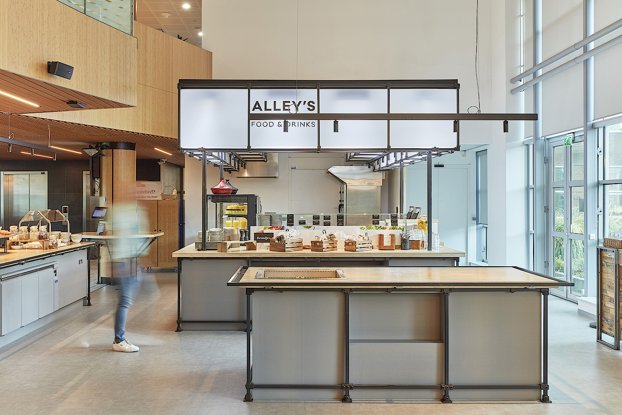 Circular Plazas for PwC Amsterdam | Gielissen